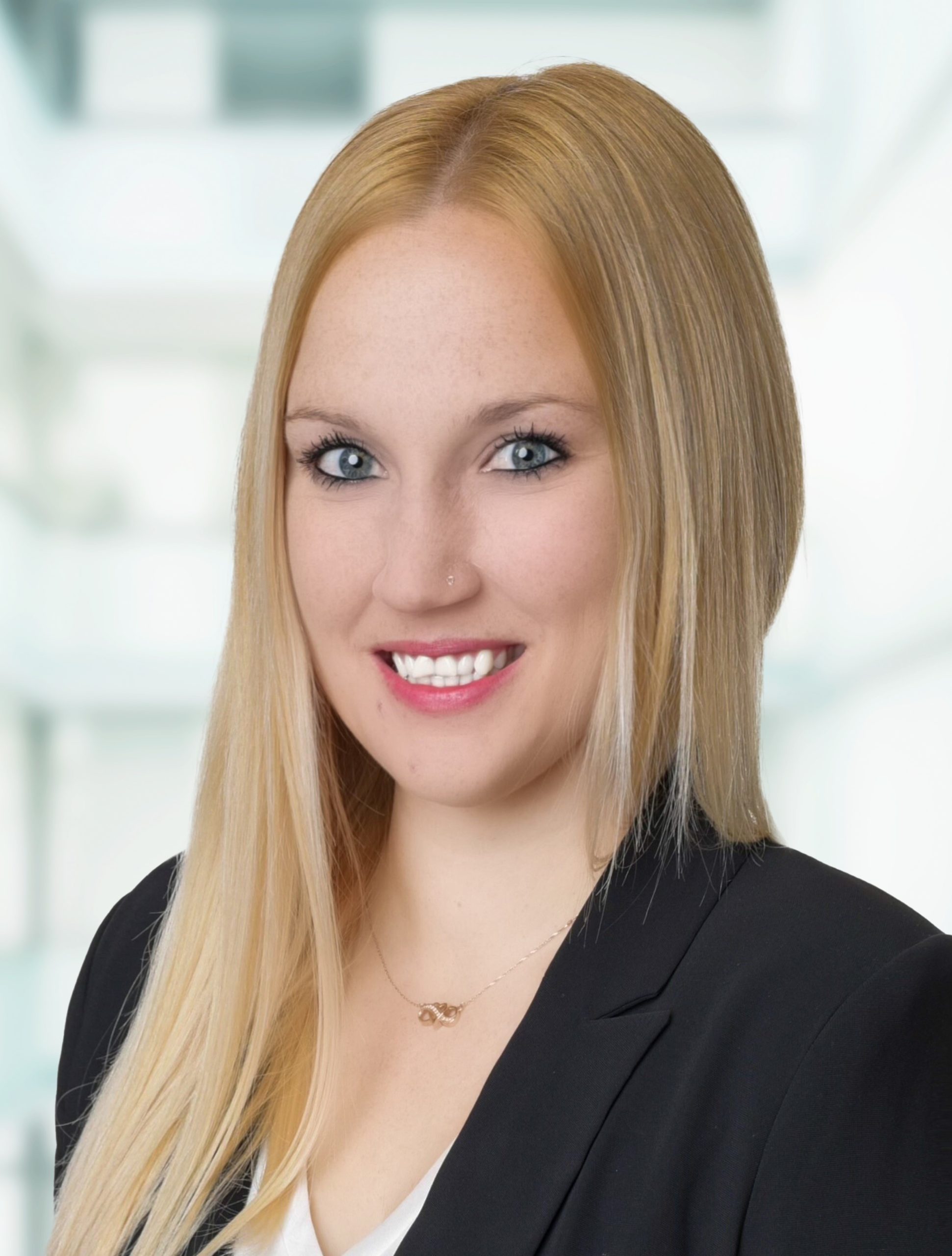 PRIVERA AG - Erstbezug